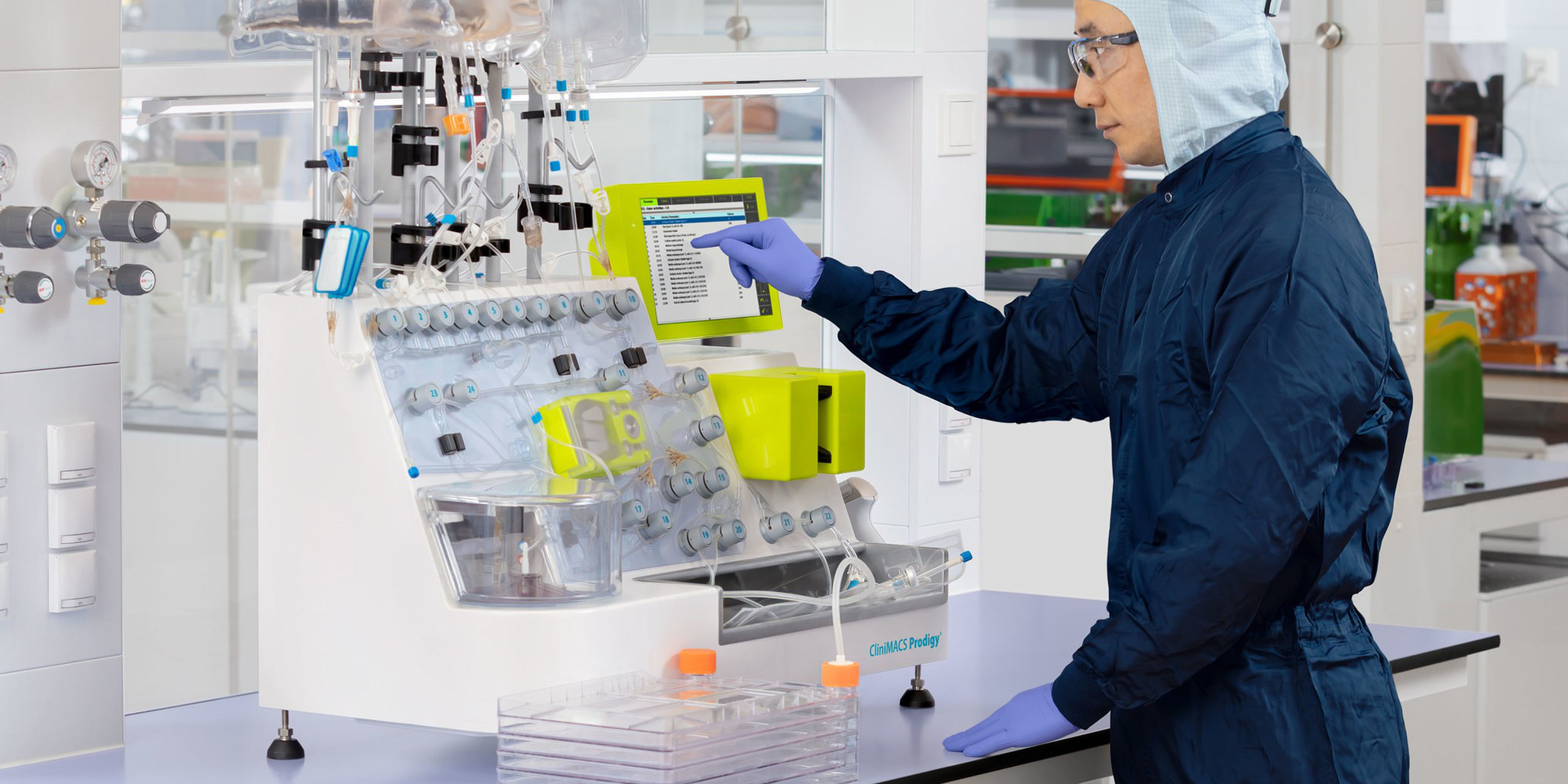 Blood dendritic cells manufacturing | Biotin labeling | Miltenyi ...