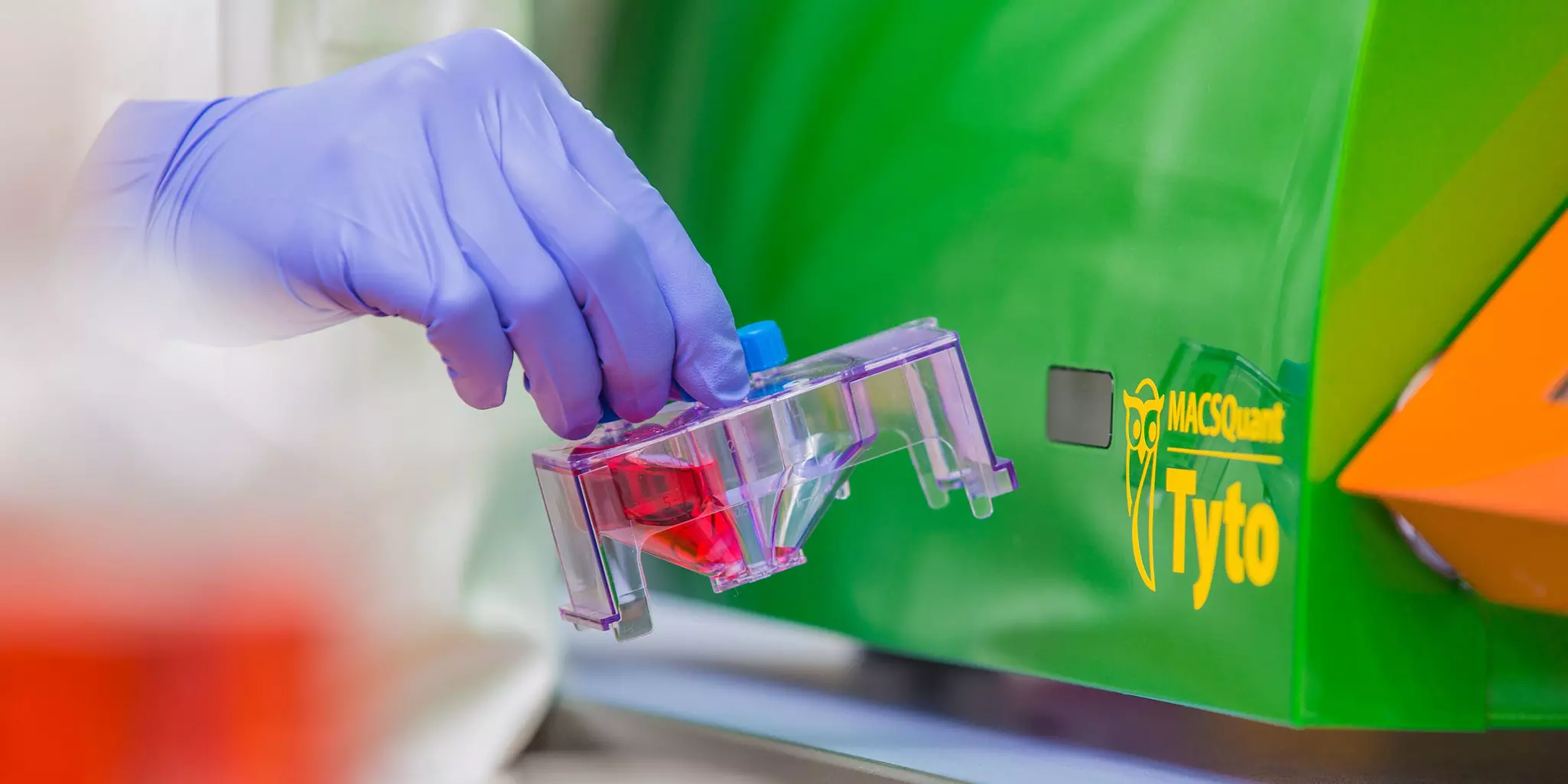 Automated flow cytometry | MACSQuant Analyzer | Miltenyi Biotec ...