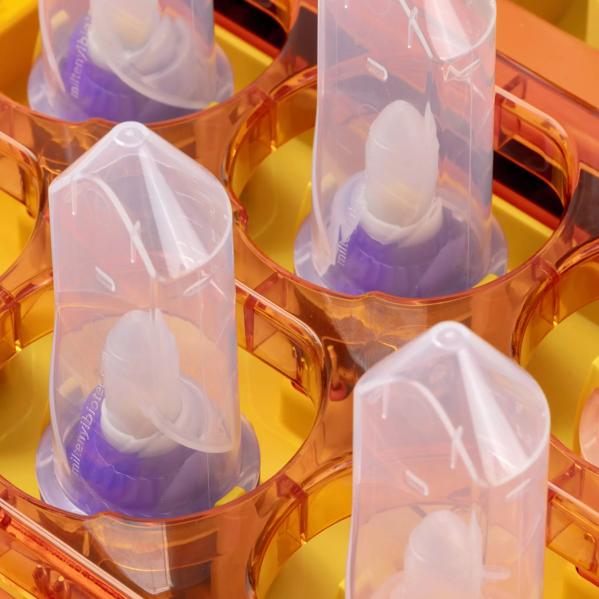 Tissue dissociation instrument | gentleMACS™ Dissociator | Miltenyi ...